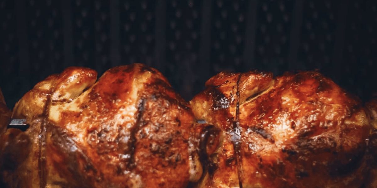 Disfruta de un pollo rostizado al horno: receta y tips